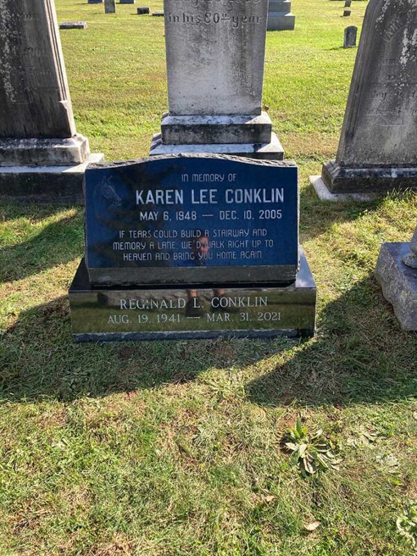 Slant Markers – Cantele Memorials