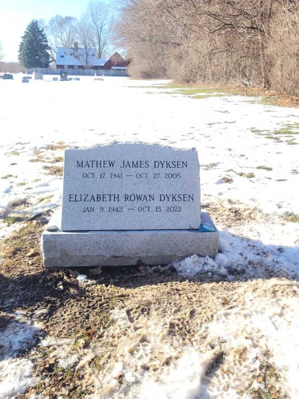 Slant Markers – Cantele Memorials